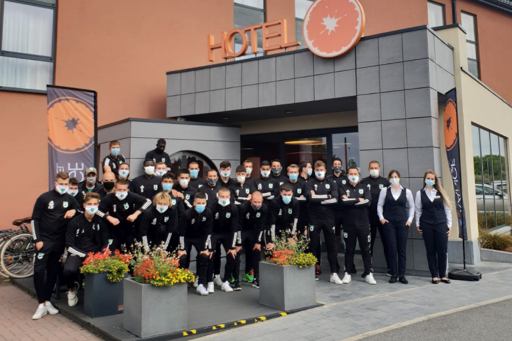 Entre sportifs • Orange Hôtel